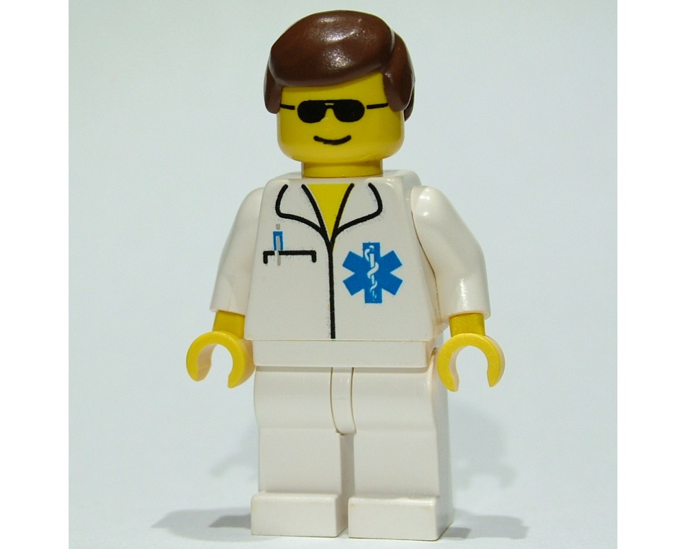 LEGO Set fig-011039 Doctor - White Torso and Legs, Brown Hair (1996 ...