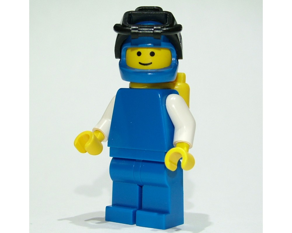 LEGO Set fig-011048 Diver - Blue Torso, Blue Legs, Yellow Tanks, Blue ...
