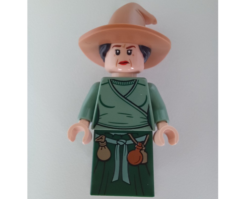 LEGO Set fig-011342 Witch, Sand Green and Dark Green Robes ...