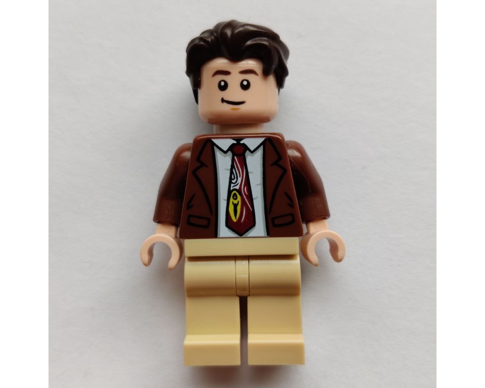 LEGO Set fig-011440 Chandler Bing | Rebrickable - Build with LEGO