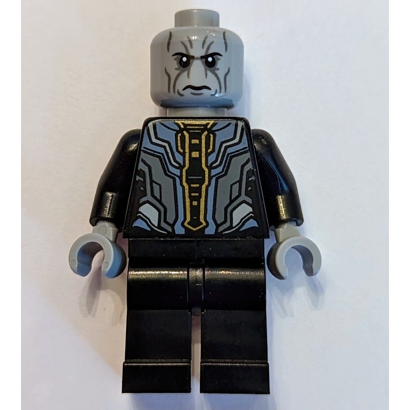 LEGO Set fig-012899 Ebony Maw, Light Bluish Gray Head (2022 Super ...