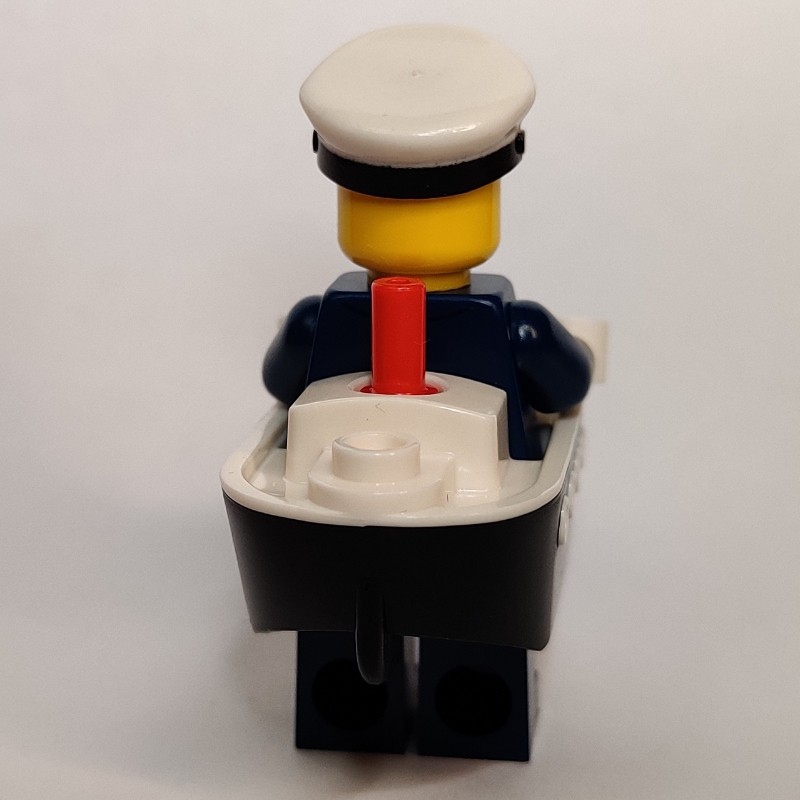 LEGO Set fig-013088 Ferry Captain Costume (2022 Collectible Minifigures ...