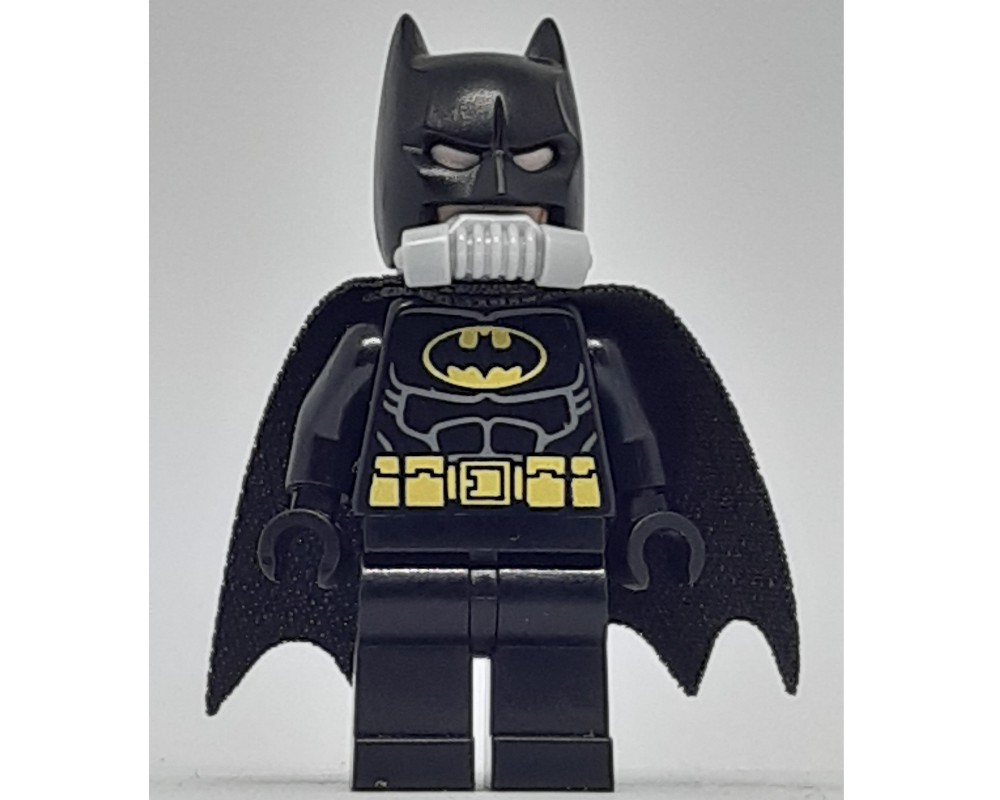 LEGO Set fig-013208 Batman, Black Suit, Black Cape and Cowl, Yellow ...