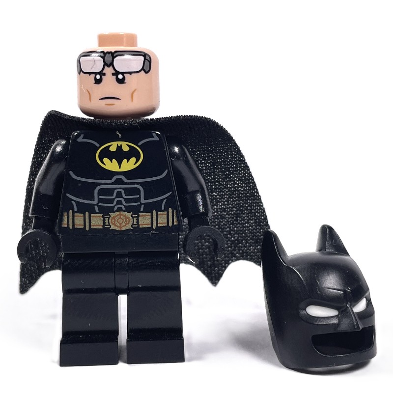 LEGO Set fig-013999 Batman, Black Suit, Black Cape and Cowl, Yellow ...