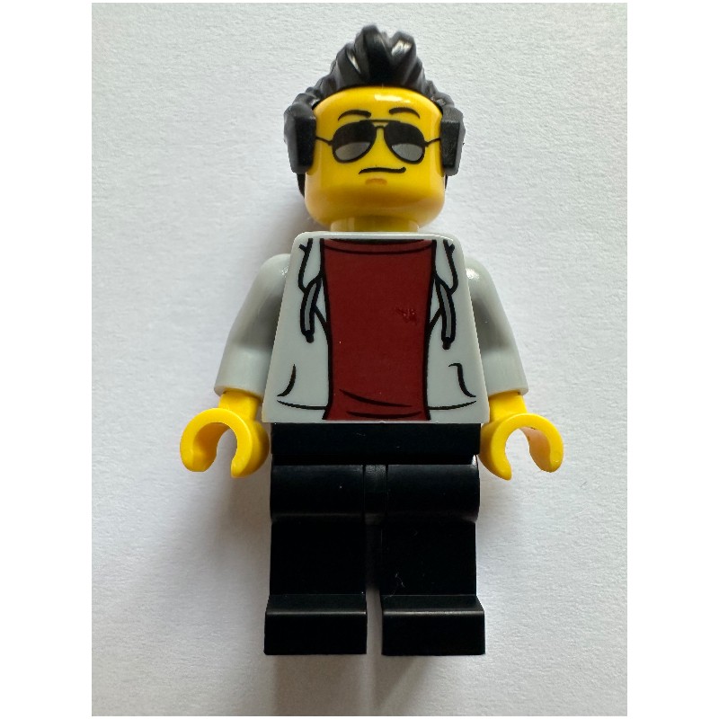 LEGO Set fig-014092 Light Bluish Grey Torso, Black Legs, Black Hair ...