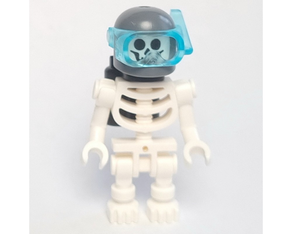 LEGO Set fig-014269 Skeleton, Standard Face, Dive Helmet and Airtanks ...