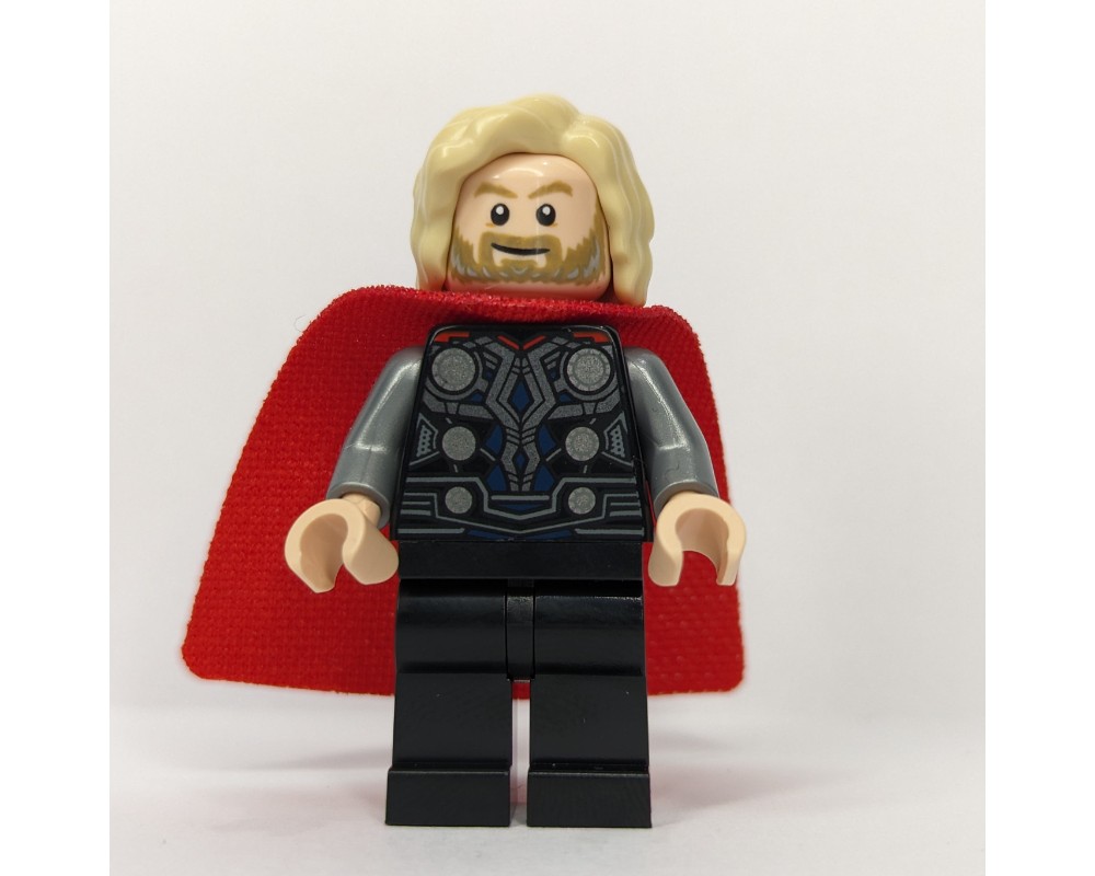 LEGO Set fig-014430 Thor, Tan Hair, Black Armor, Red Cape | Rebrickable ...