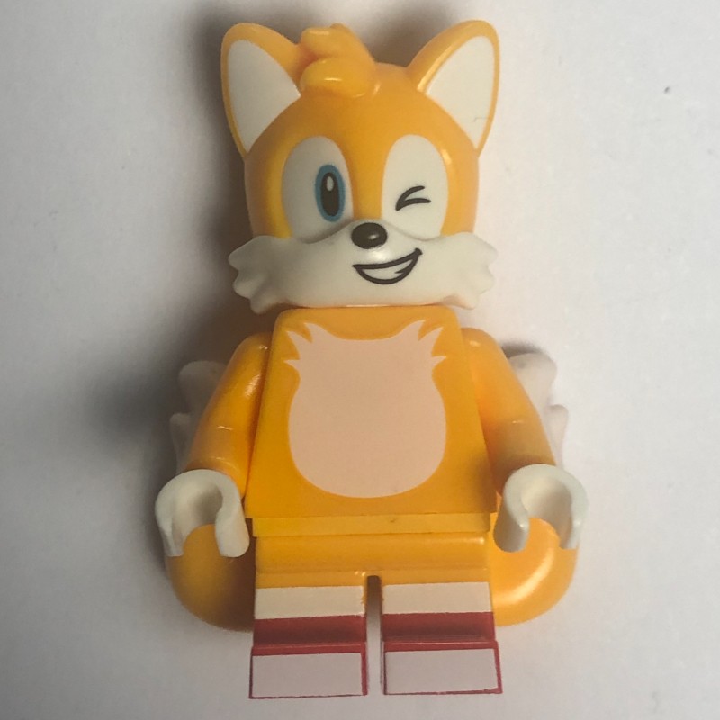 LEGO Set fig-015298 Miles 'Tails' Prower, Winking | Rebrickable - Build ...