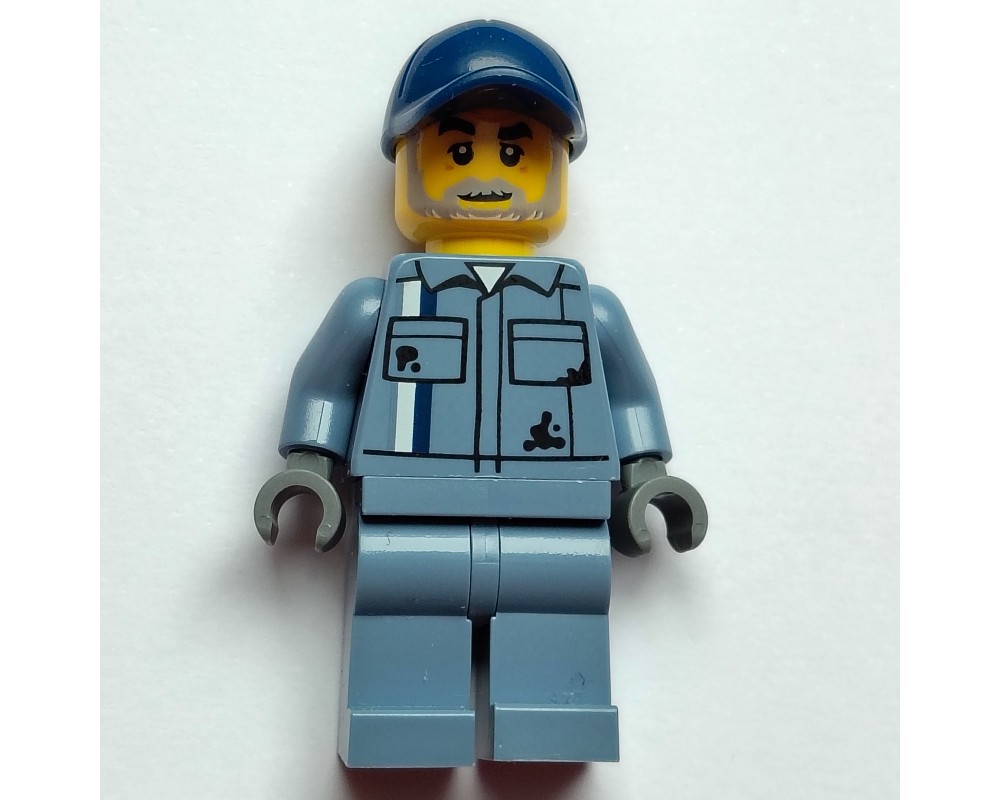 LEGO Set fig-016001 Scrapyard Worker, Sand Blue Overall, Dark Blue Cap | Rebrickable - Build ...
