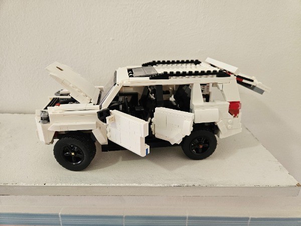 LEGO MOC 10295 Toyota 4runner by Turbo8702 | Rebrickable - Build with LEGO