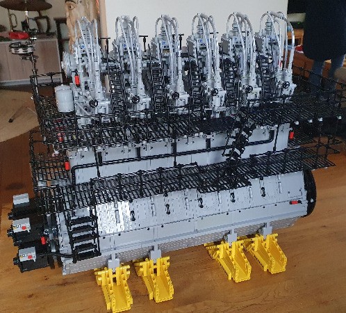 LEGO MOC 2-Stroke Marine Diesel Engine (BuWizz/Infrared Version) by ...