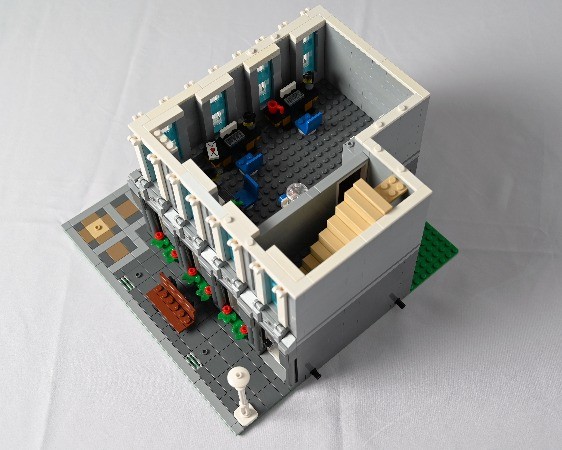 LEGO MOC Modular Corner Store by axicutionman | Rebrickable - Build ...