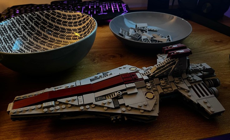 LEGO MOC Venator Class StarDestroyer Midi-Scale 75404 by ...