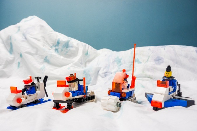 LEGO MOC Ice Planet xo23 Skimobile by JensR | Rebrickable - Build with LEGO