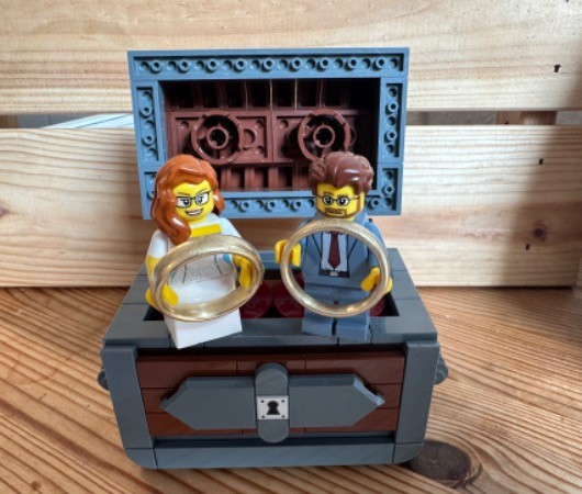 LEGO MOC Antique LEGO Ringbox for Wedding Rings by Lutzifer ...
