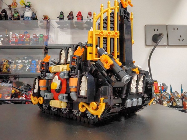 LEGO MOC Exorcist missile launching vehicle - Warhammer 40K（minifig ...