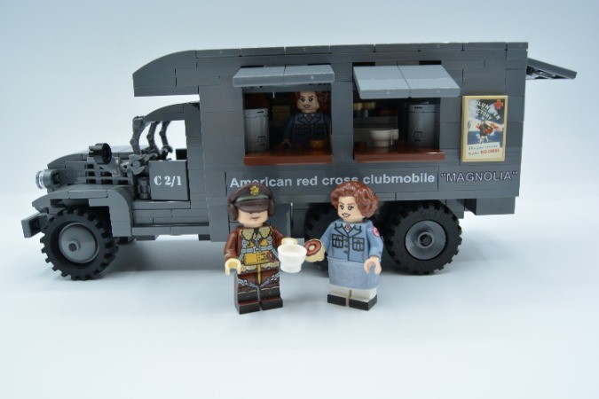 LEGO MOC-186996 GMC CCKW Club Service / WW2 by Lepetitlegoneuf ...