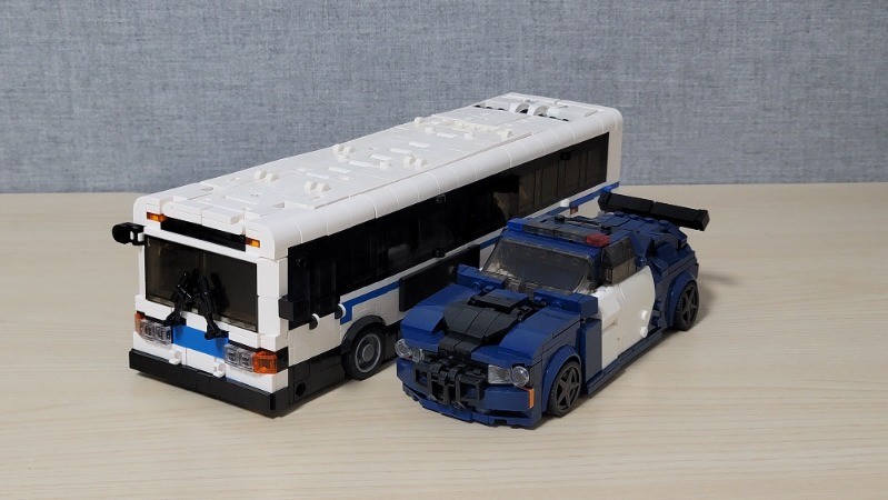 LEGO MOC-215382 Transformer Transit by wowblock | Rebrickable - Build ...