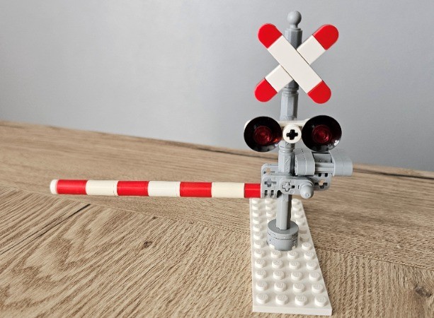 LEGO MOC-110558 Railroad Crossing Signals - Signaux de croisement de ...