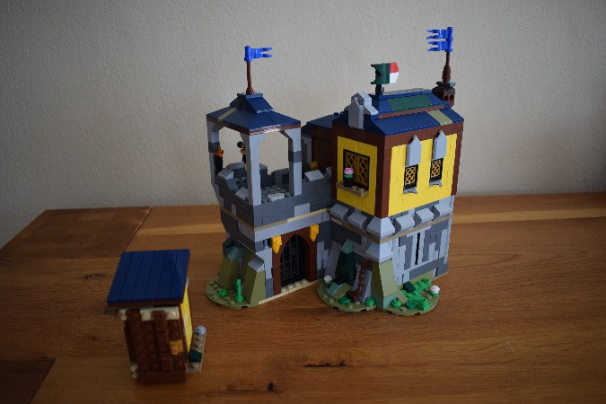 LEGO MOC Knight's Quarters - Alternate Build 1x31120 by graeymaelkyn ...