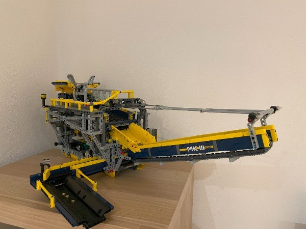 LEGO MOC-161055 mobile Hopper Feeder Conveyor Belt Förderband by ...