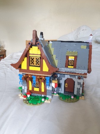 LEGO MOC 31120 - Medieval Tavern and Inn by MIJbricks | Rebrickable ...