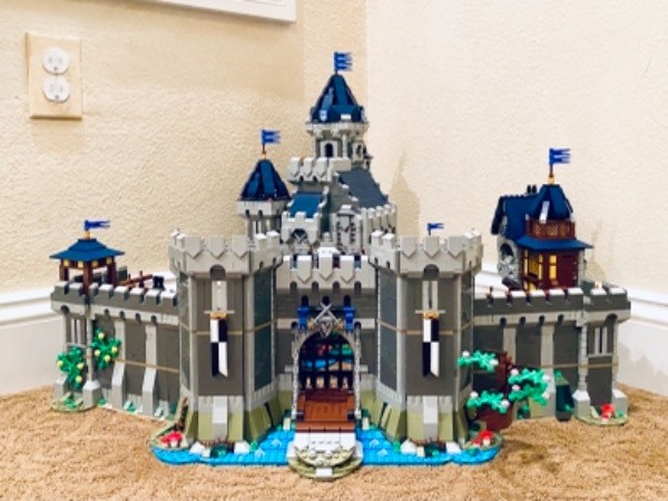 LEGO MOC Guardians Stronghold by Made With Brix | Rebrickable - Build ...