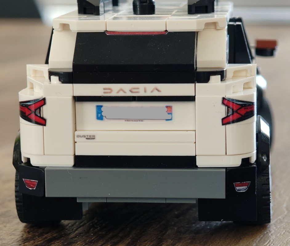 LEGO MOC-216068 2024 Dacia Duster by williweb | Rebrickable - Build ...