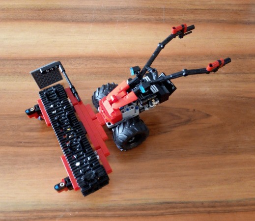 LEGO MOC Band Rake for Single-Axle Tractor by Larsagri | Rebrickable ...
