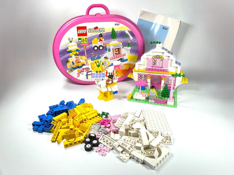 Into the Archives: 4161-1 - Girl's Freestyle Suitcase | Rebrickable ...