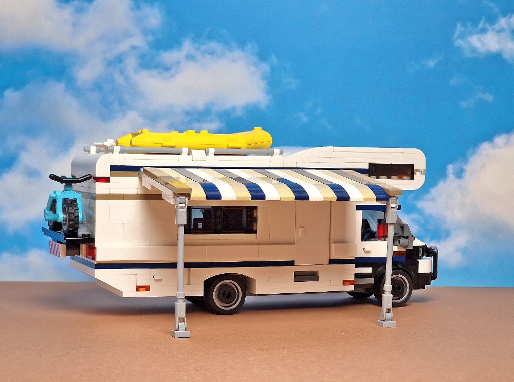 LEGO MOC-226140 CamperVan With Canopy by nevertooold68 | Rebrickable ...