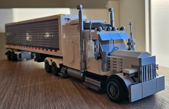 LEGO MOC Kenworth W900 Semi Truck with Trailer - Minifigscale by Yanix ...