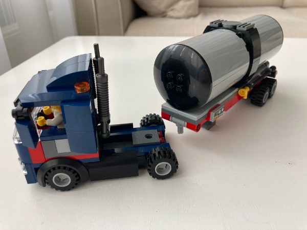 LEGO MOC-180958 Tank Truck by pink0d | Rebrickable - Build with LEGO