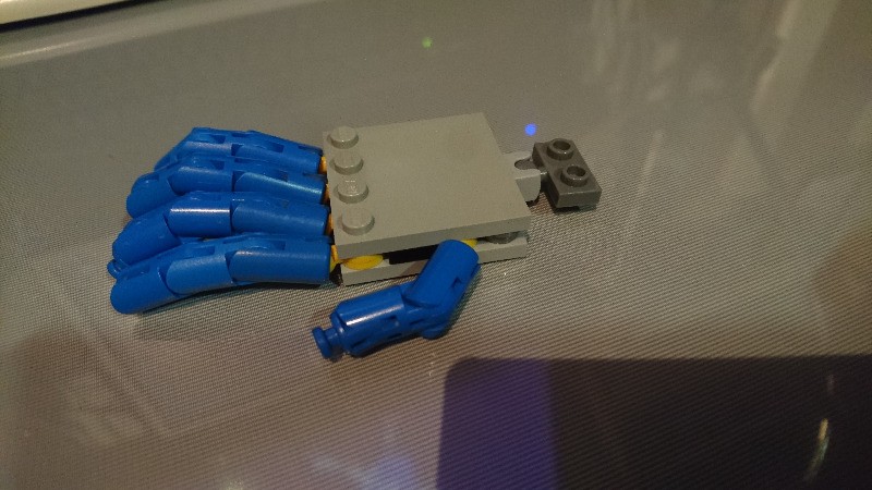 LEGO MOC hand from old figure arms movable almost realistic way by ...