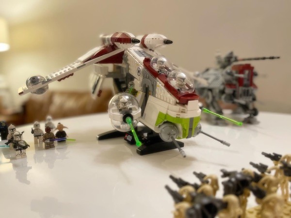 LEGO MOC Republic Gunship AOTC / ROTS (Minifig/2023 Scale) V2.0 NEW IN ...