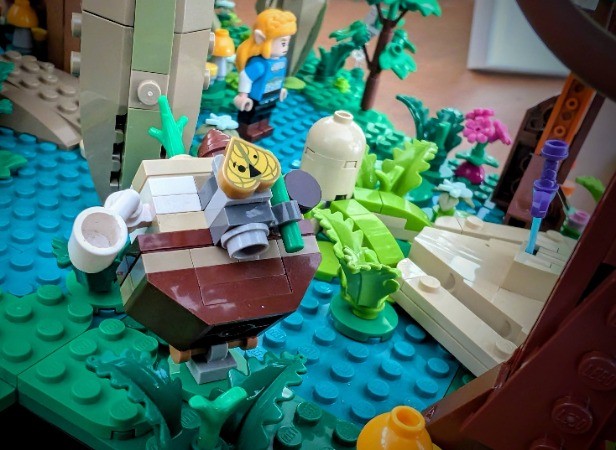 LEGO MOC Backpack Korok Guy by joshuathemaker | Rebrickable - Build ...