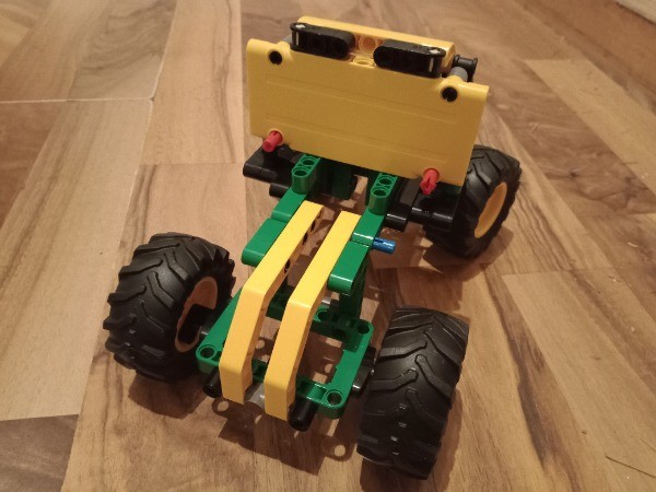 LEGO MOC 42136 - off-road truck by NVlegotechnic | Rebrickable - Build ...