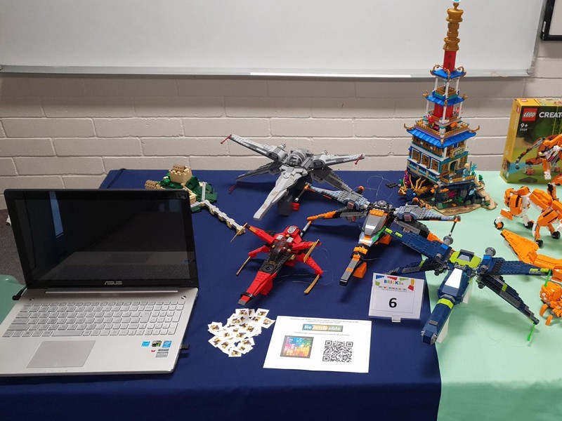 Woden Bricks Show | Rebrickable - Build with LEGO