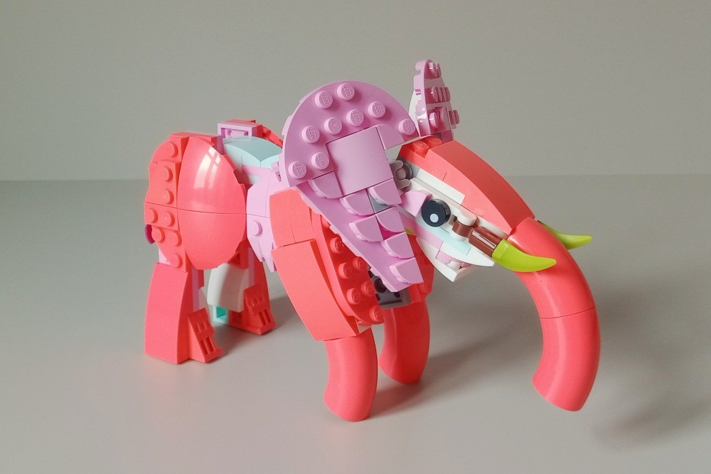 LEGO MOC 31170 Pink Elephant by Nequmodiva | Rebrickable - Build with LEGO