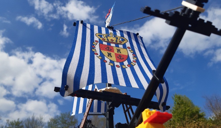 LEGO MOC Armada Flagship Remake by BenjaminsBay | Rebrickable - Build ...