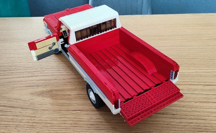 LEGO MOC Ford F100 1972 by syzygy87 | Rebrickable - Build with LEGO