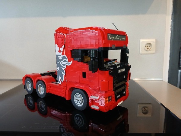 LEGO MOC SCANIA R730 (v2.0) by OwnGaming | Rebrickable - Build with LEGO