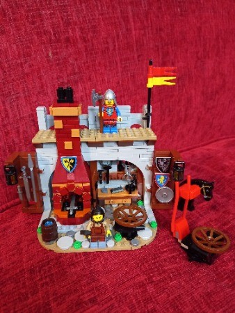 LEGO MOC 6040 - Blacksmith Shop Remake - Lego Classic Castle MOC by ...