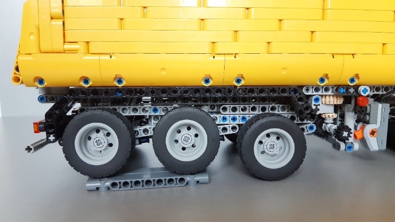 LEGO MOC-203809 Tipper Semi Trailer by Bortnick | Rebrickable - Build ...