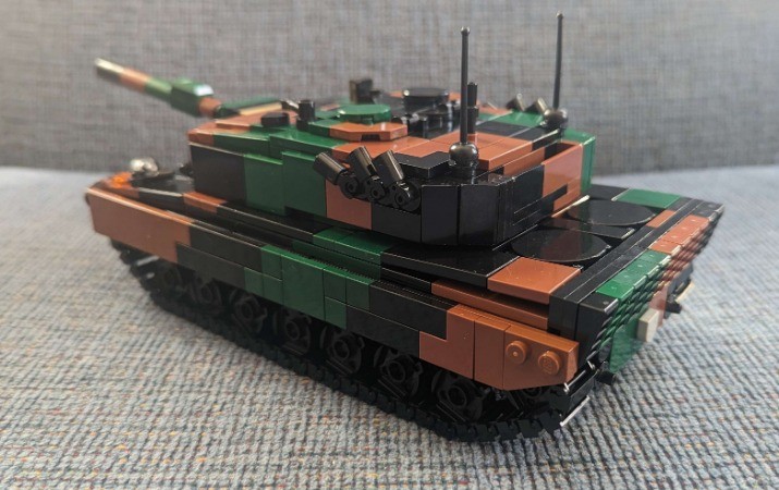 Lego Moc Leopard 2a4 By Isubuilds Rebrickable Build With Lego