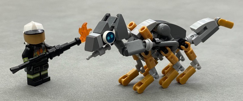 LEGO MOC Mechanical Hound (Fahrenheit 451) by OrchardBuilds ...