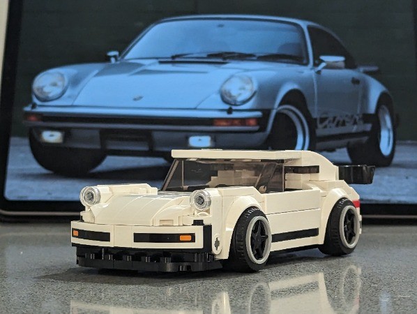 LEGO MOC-136063 1974 Porsche 911 - 7 stud wide by Svenalfred ...