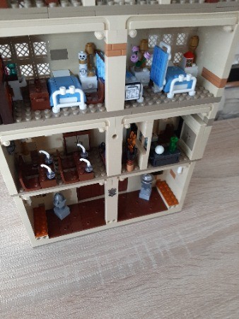 LEGO MOC Clock tower by Polokot | Rebrickable - Build with LEGO