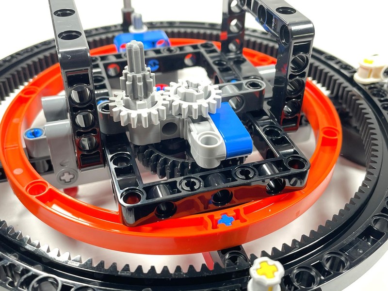 Review: 42179-1 - Planet Earth and Moon in Orbit | Rebrickable - Build ...