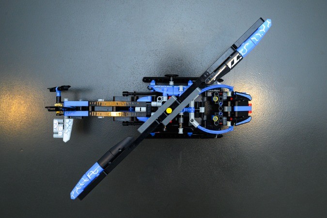 LEGO MOC Helicopter with gear driven rotating rotors by foolsgoldsfish ...